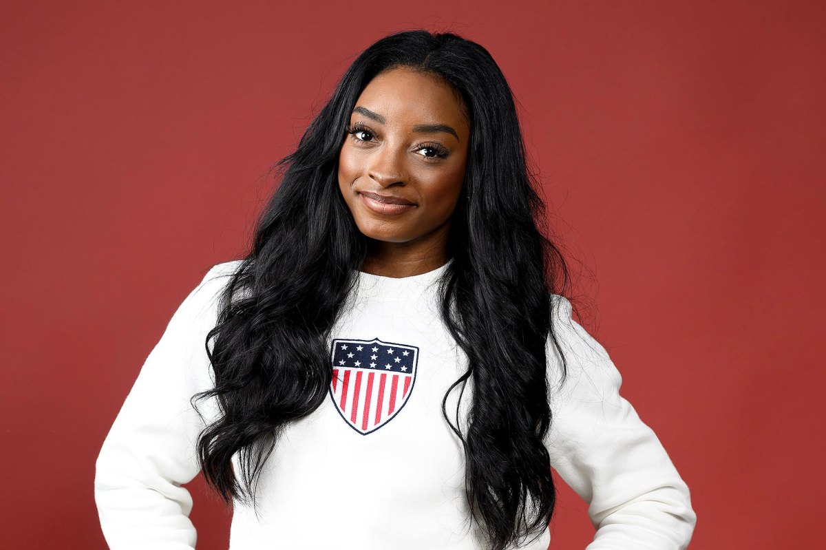 Simone Biles Shows Off Elegant Updo While Shopping for Birkin Bag | Us ...