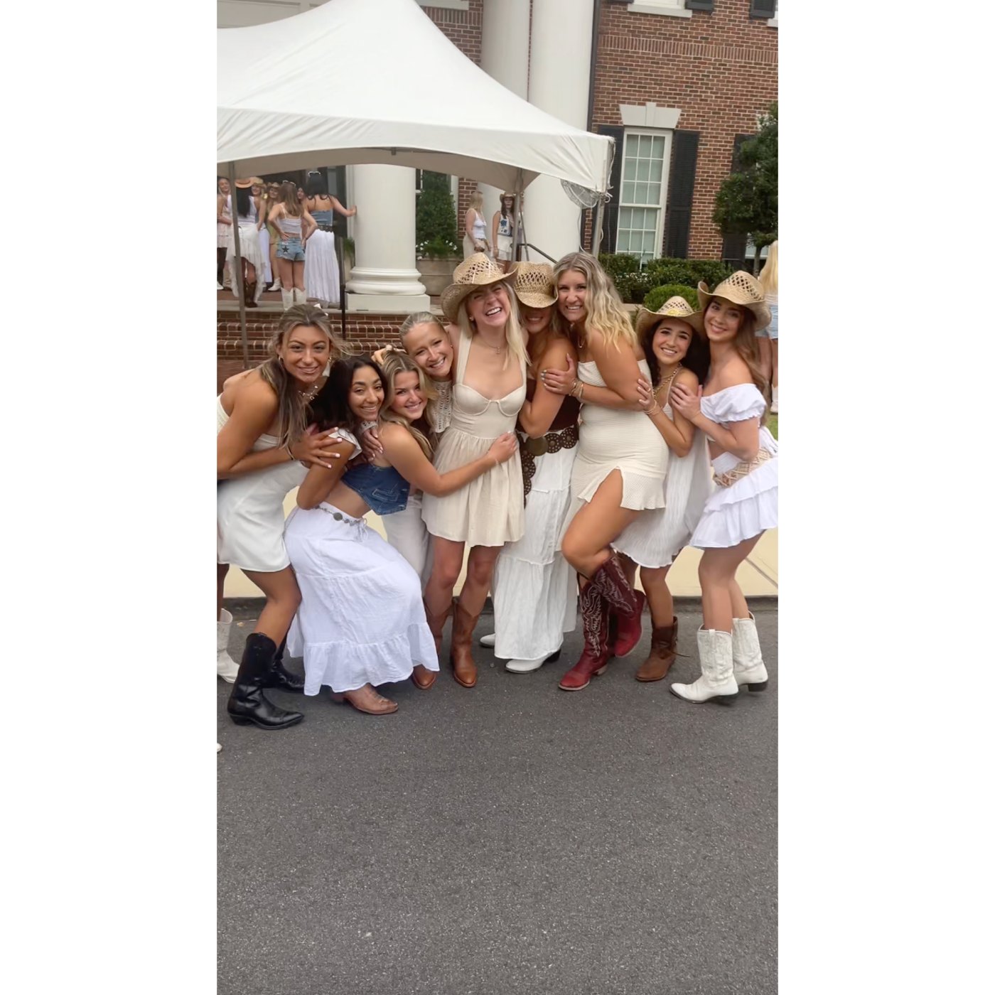 Who to Follow During Bama Rush 2024: A Guide to the TikTok Trend | Us ...