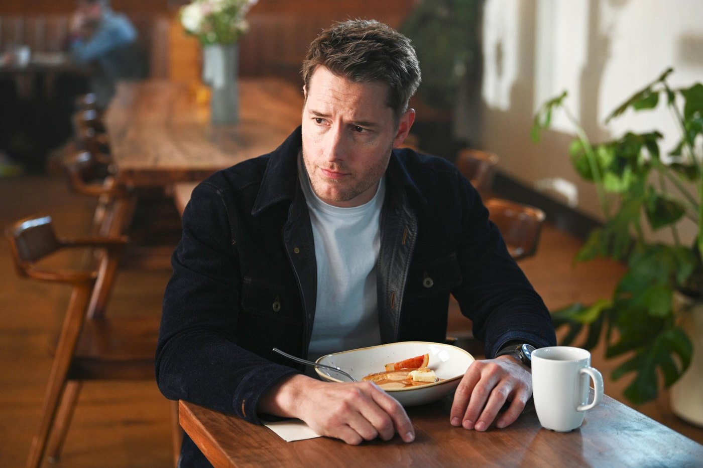 Justin Hartley Teases Tracker Season 2 Addressing Surprising Cast Exit ...