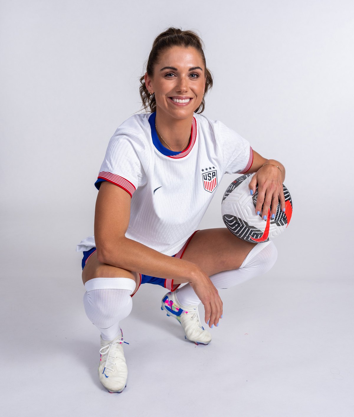 Alex Morgan Confirms Soccer Retirement and Pregnancy in Tearful Video ...