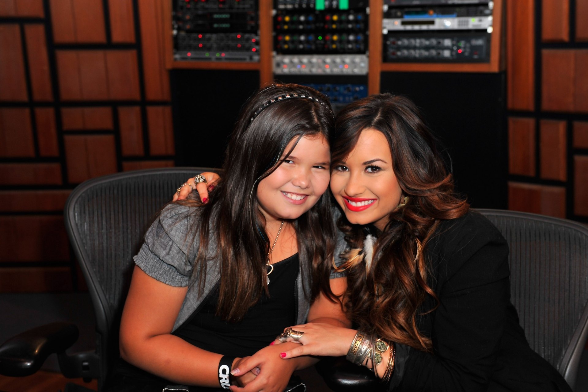 Demi Lovato Child Star Doc: Biggest Reveals From Christina Ricci, More ...