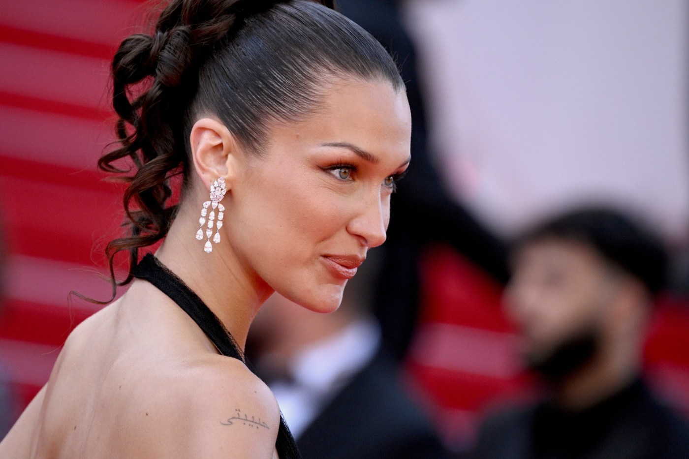 Morning Routines of Bella Hadid, Jen Aniston, Gwyneth: Just Like Us ...