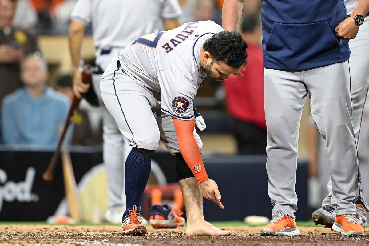 Astros' Jose Altuve Receives $10k Webcam Offer to Show Off Feet | Us Weekly