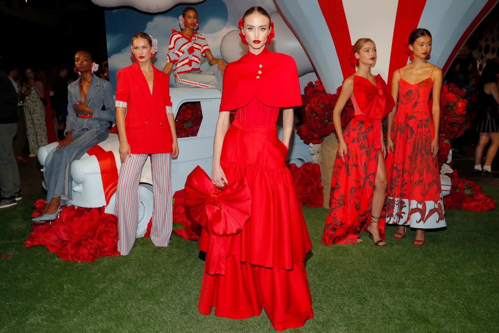 Alice + Olivia Designer Stacey Bendet Breaks Down Her Spring '25 Show ...