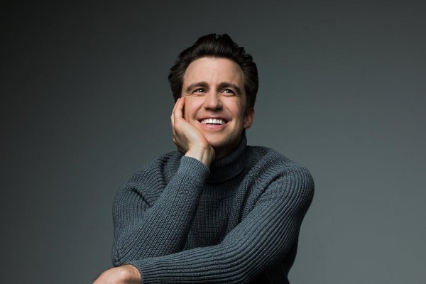 Gavin Creel Dead at Age 48: Cause of Death Revealed | Us Weekly