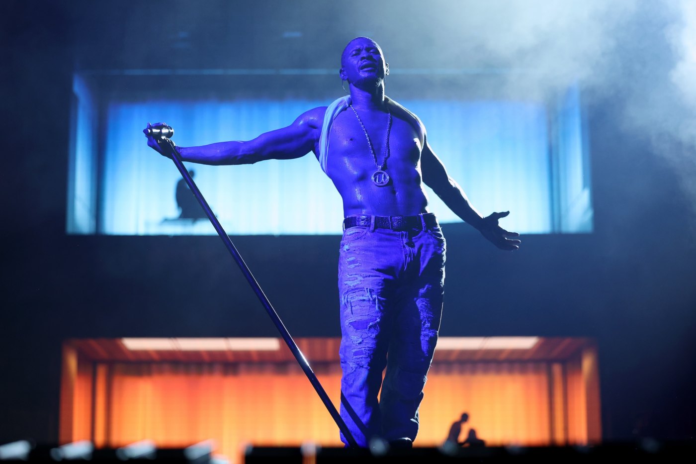 Usher Admits It's Difficult to Maintain a 6-Pack at Age 45 | Us Weekly