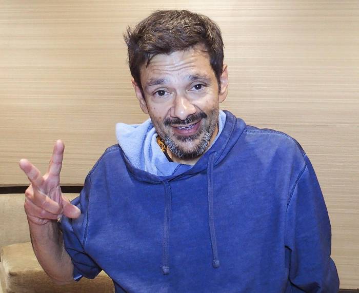 ‘Mighty Ducks’ Star Shaun Weiss Wears Skates for 1st Time in 28 Years ...