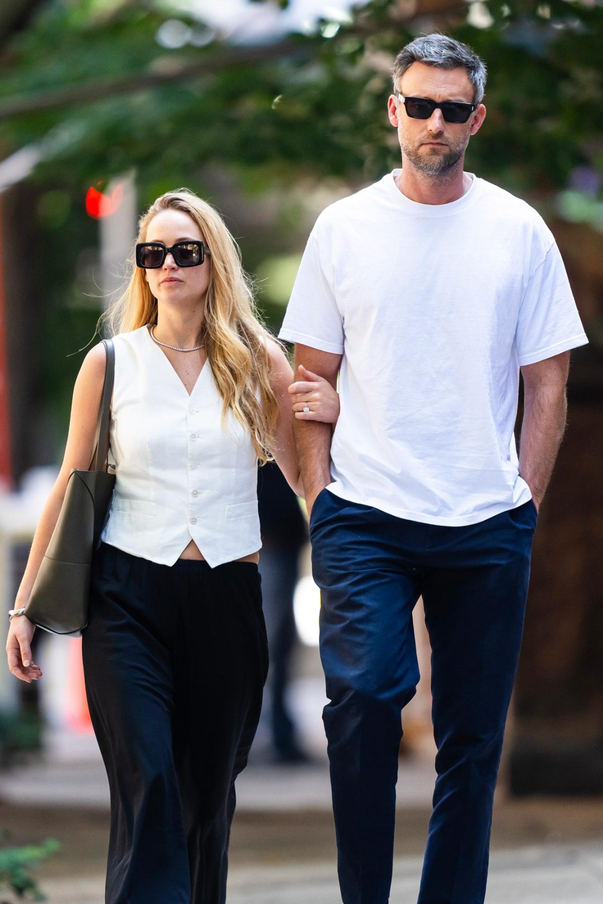 Jennifer Lawrence Pregnant, Expecting Baby No. 2 With Cooke Maroney ...