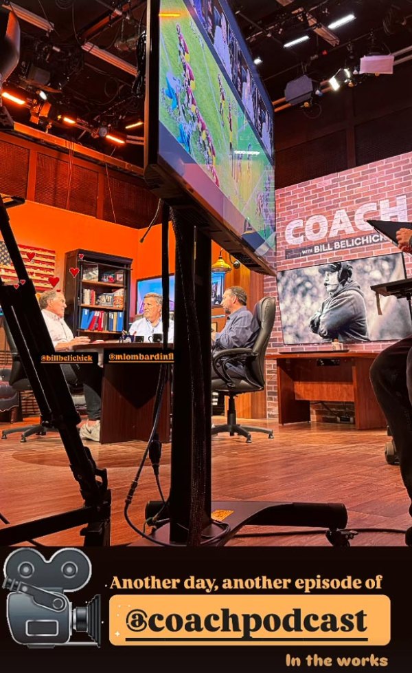 Bill Belichick, 72, Brings Girlfriend Jordon Hudson, 24, to a Podcast ...