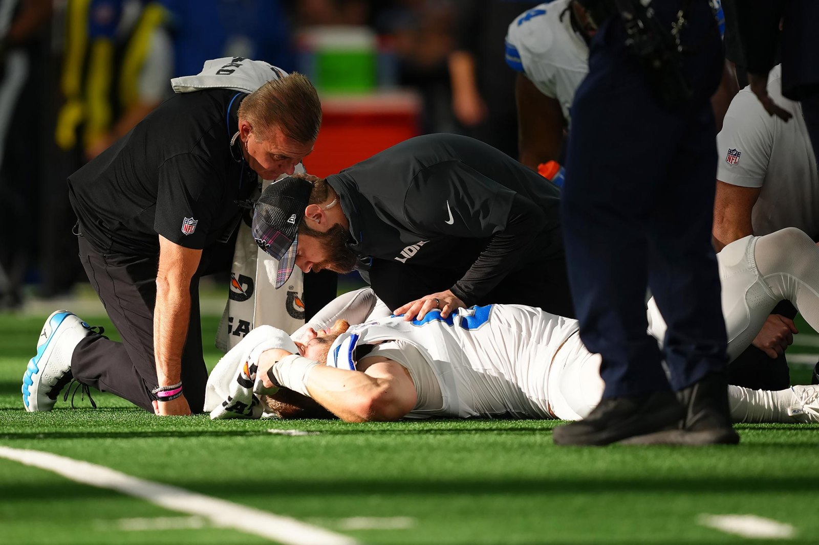 Eminem Offers 1-Word Response to Lions’ Aidan Hutchinson’s Leg Injury ...