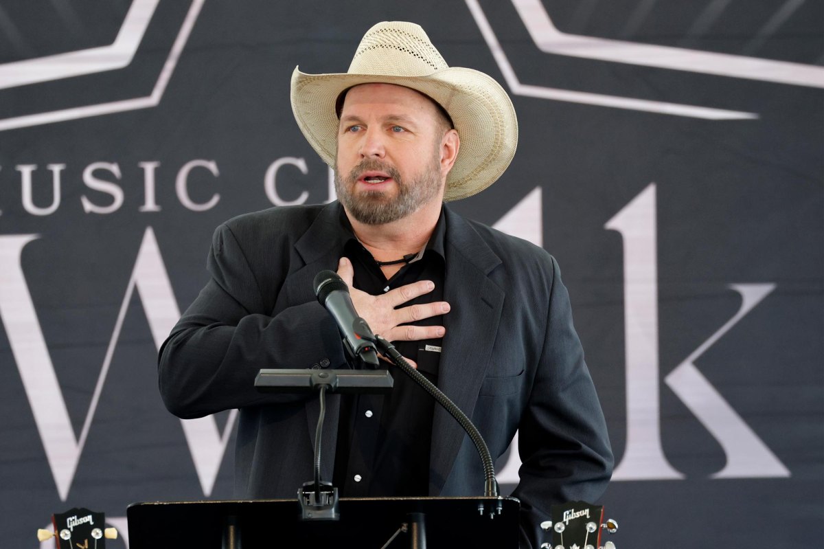 Garth Brooks Filed a Preemptive Lawsuit Against Sexual Assault Accuser ...