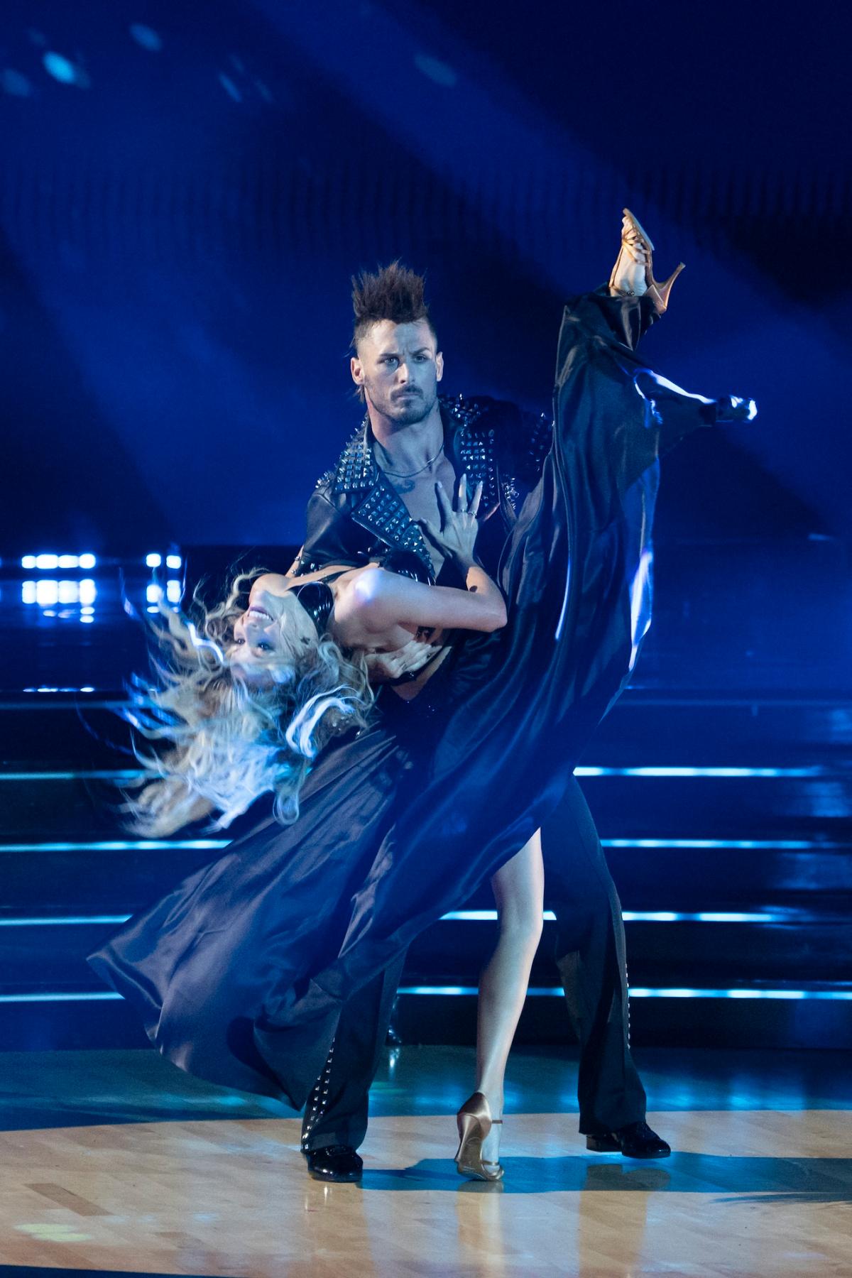 Jenn Tran Dedicates Her 'DWTS' Dance to Taylor Swift: See the Songs ...
