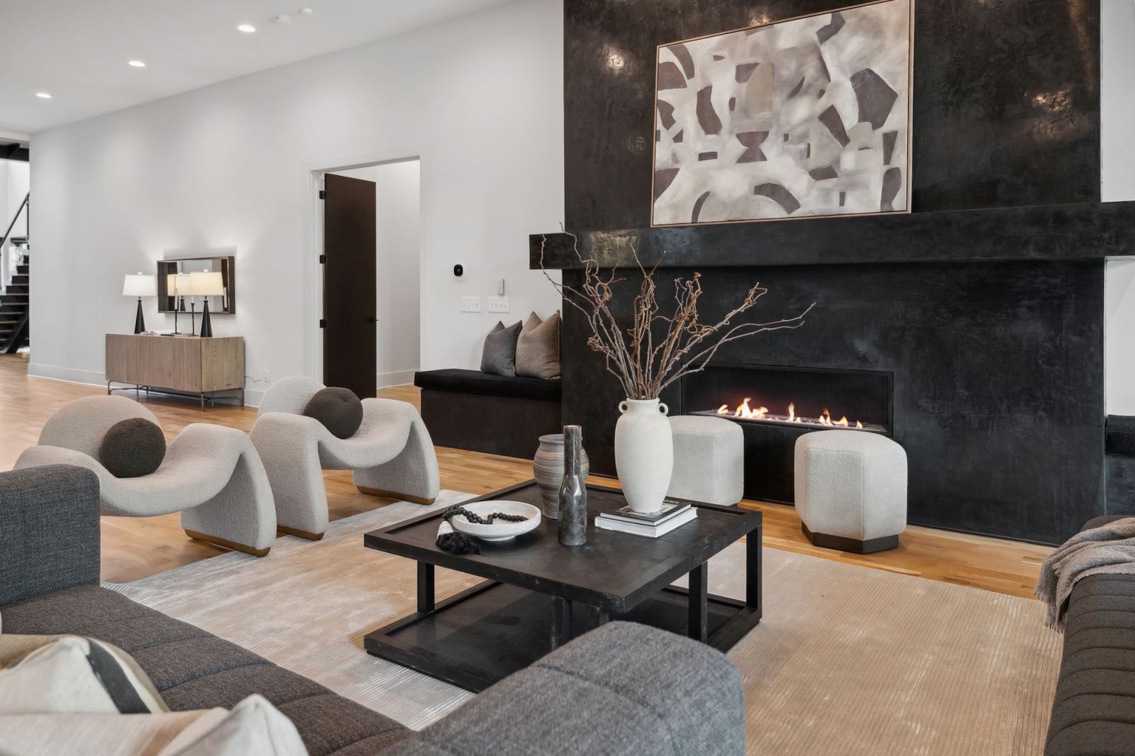 NFL's Derrick Henry Lists Nashville Mansion for $3.3 Million: Photos ...