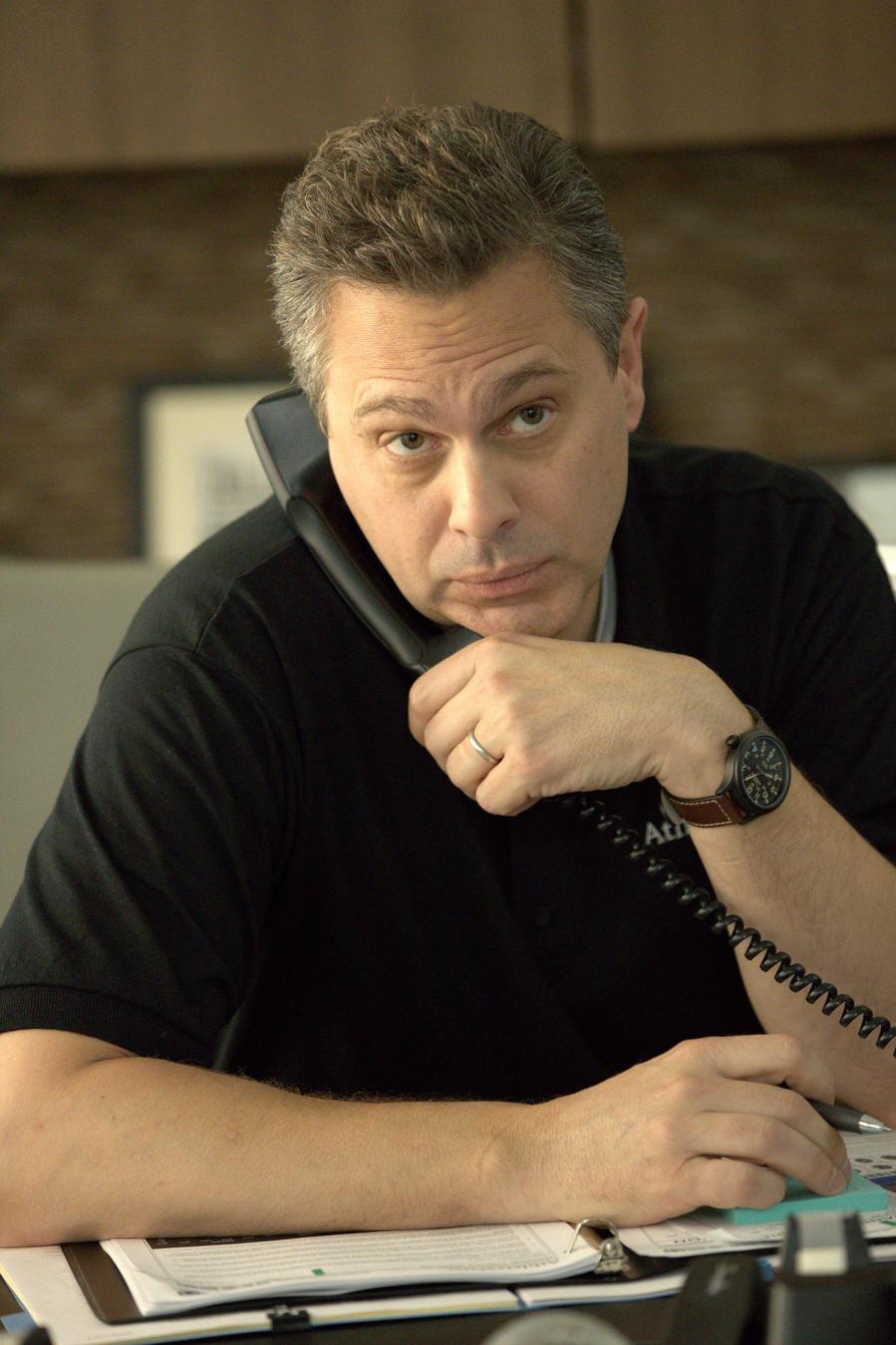 American Sports Story’s Thomas Sadoski Hopes Show Gets NFL Pissed Off ...