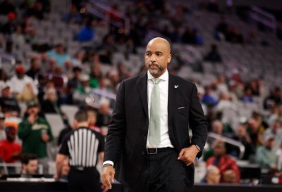U of South Florida Basketball Coach Amir Abdur-Rahim Dead at 43 | Us Weekly