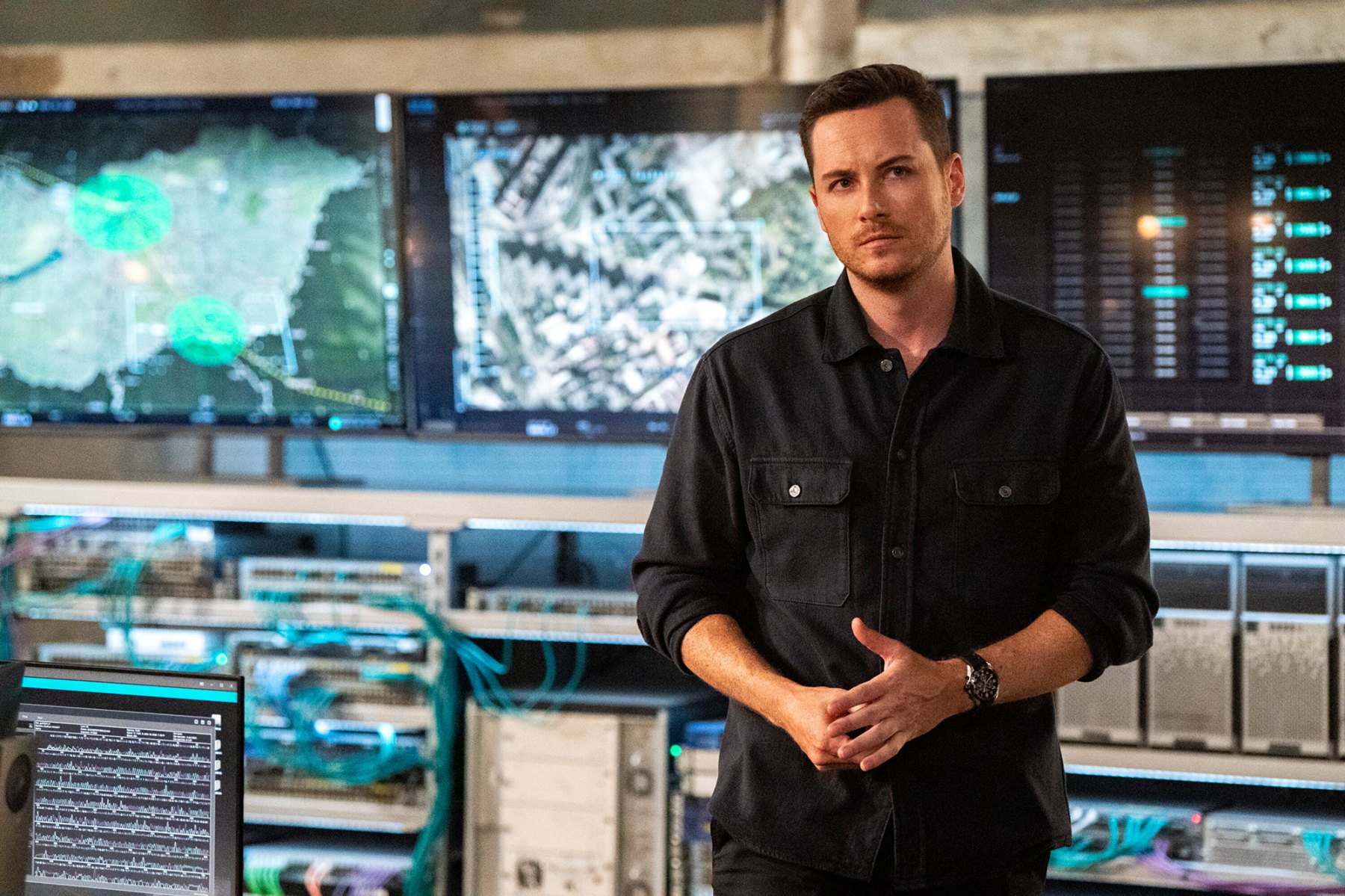 Dick Wolf's Biggest TV Show Crossovers: Law and Order, One Chicago | Us ...