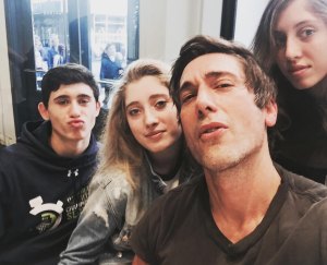 David Muir Outside the Newsroom: 5 Facts About ABC World News Anchor ...