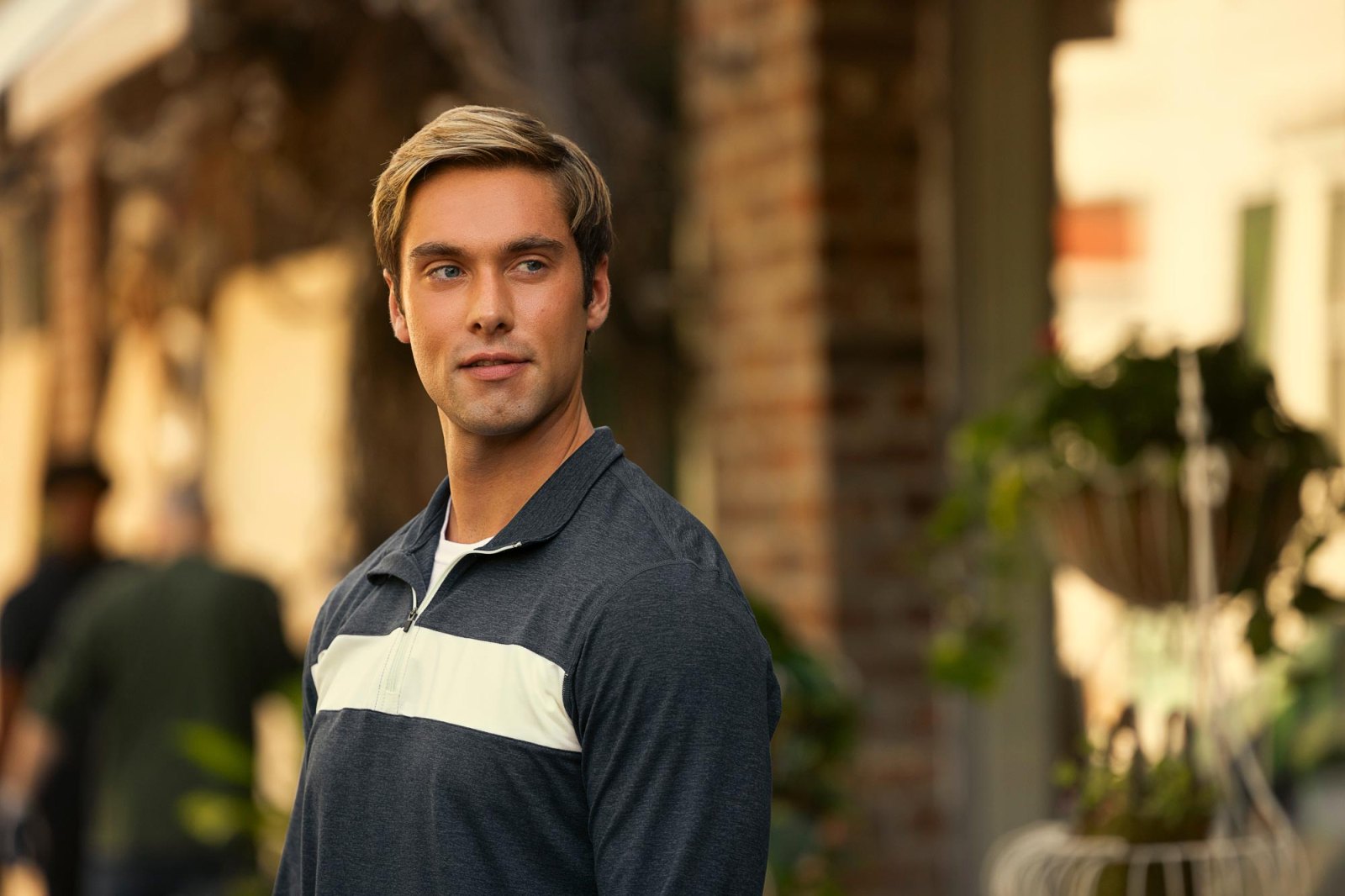 Outer Banks' Austin North Is 'Definitely' Interested in Topper Spinoff ...