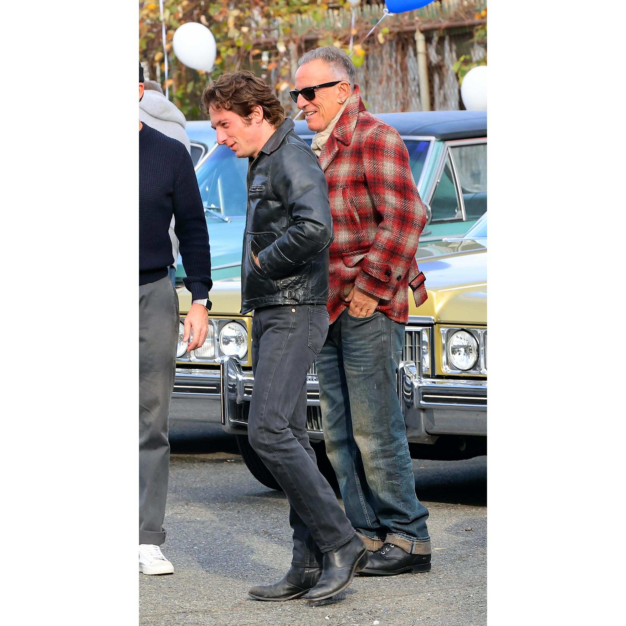 Bruce Springsteen Jokes Jeremy Allen White Is 'Better Looking' in ...
