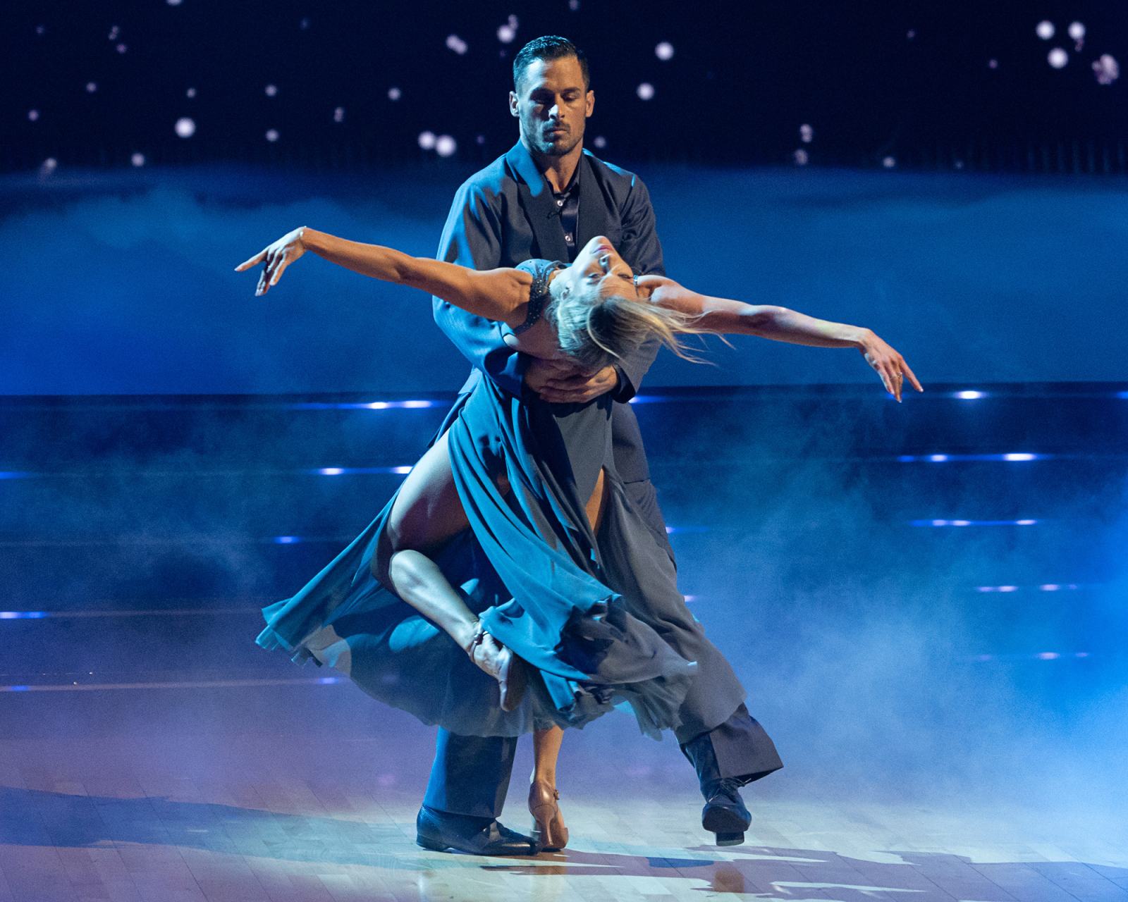 Danny Amendola Reacts to DWTS' Derek Hough Saying He’s Holding Back ...