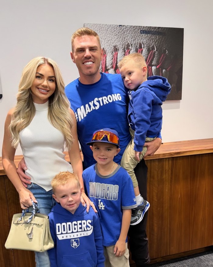 MLB Player Freddie Freeman Celebrates World Series Parade With Sons ...