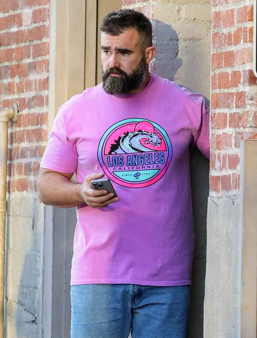 Jason Kelce no quiere 'ser malo' tras de ignorar a un fan abusivo | Us ...