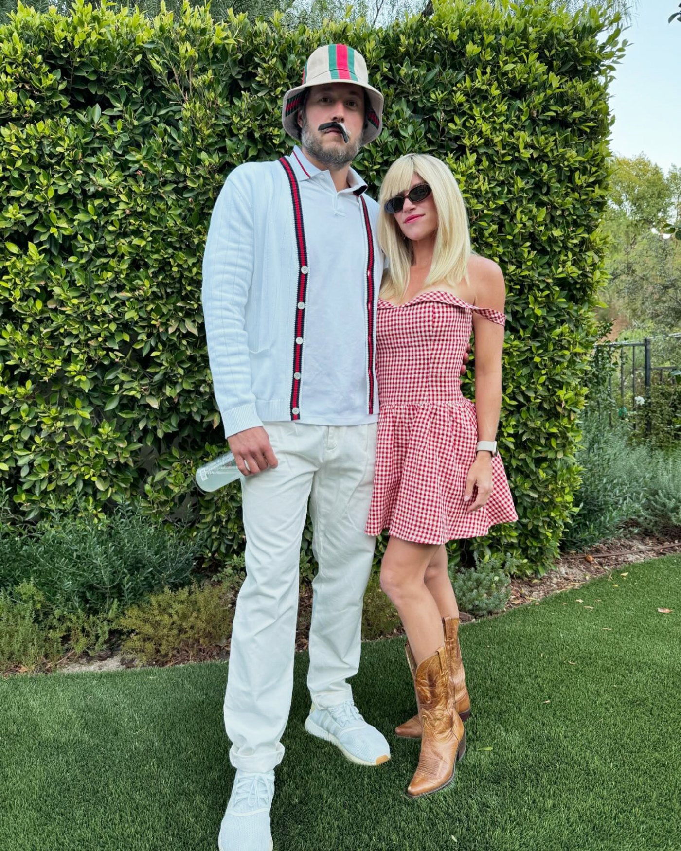 Kelly and Matthew Stafford Dress Up as Taylor Swift and Travis Kelce ...