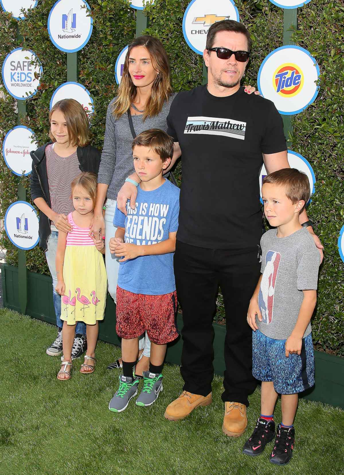 Mark Wahlberg’s Family Guide: Meet His Wife, 4 Children and More | Us ...