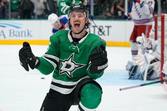 NHL's Matt Duchene’s Kids Have Adorable Reaction to Watching Him Score ...