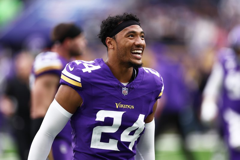 NFL's Camryn Bynum Does Celebration Dance Inspired by Olympian Raygun ...