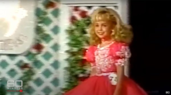 Investigators Collect Additional Evidence at JonBenet Ramsey's Home ...