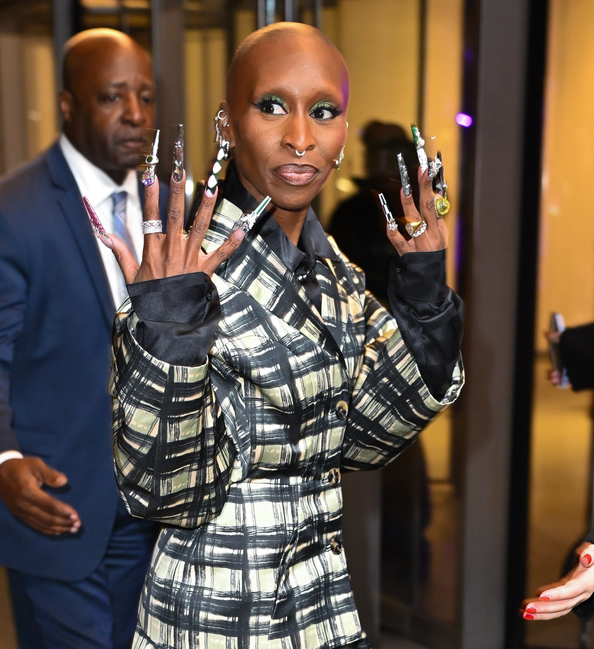 Dax Shepard Asks Cynthia Erivo About Butt-Wiping Habits With Her Nails ...