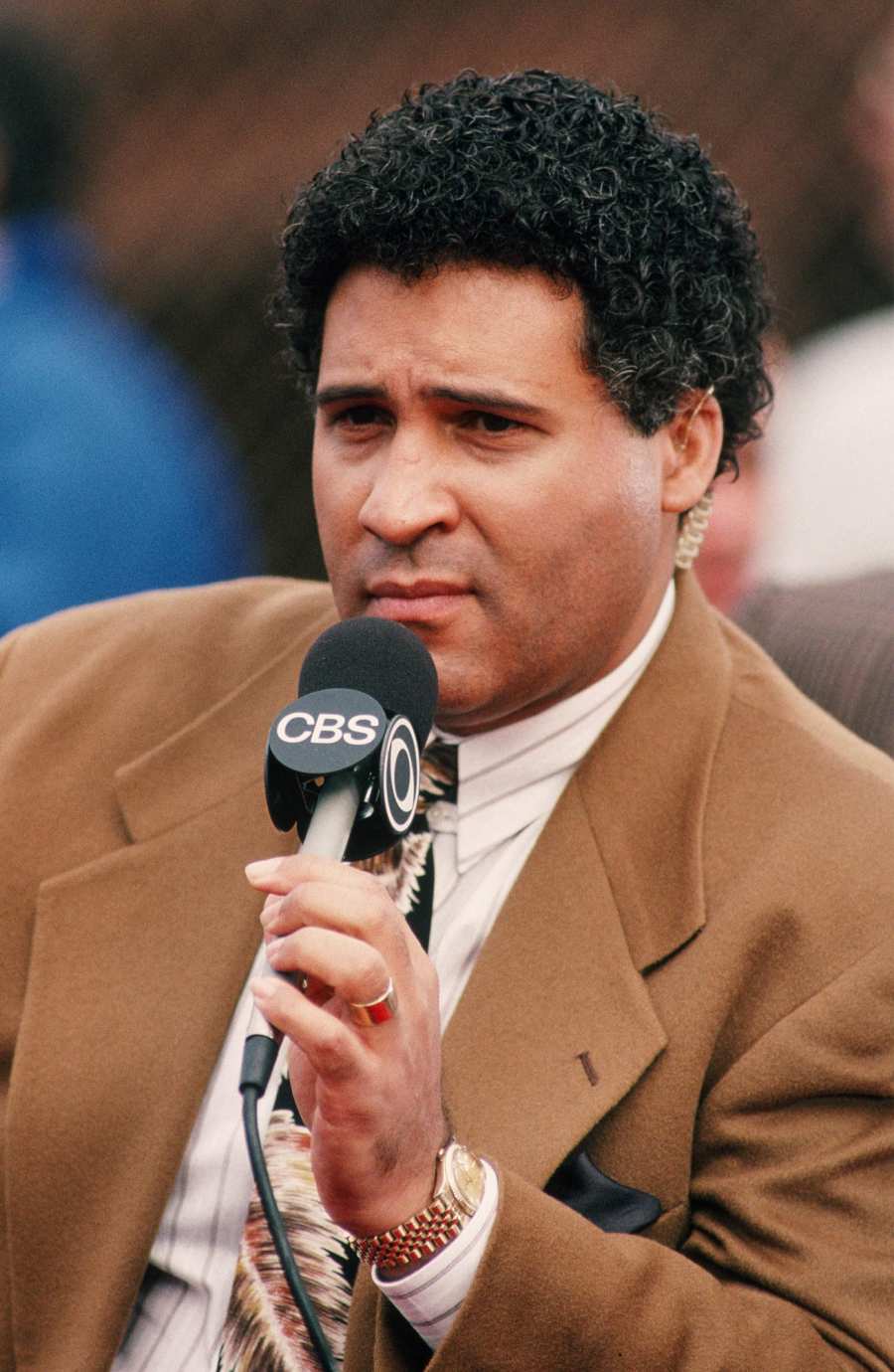 Legendary Sports Broadcaster Greg Gumbel Dead at 78 | Us Weekly
