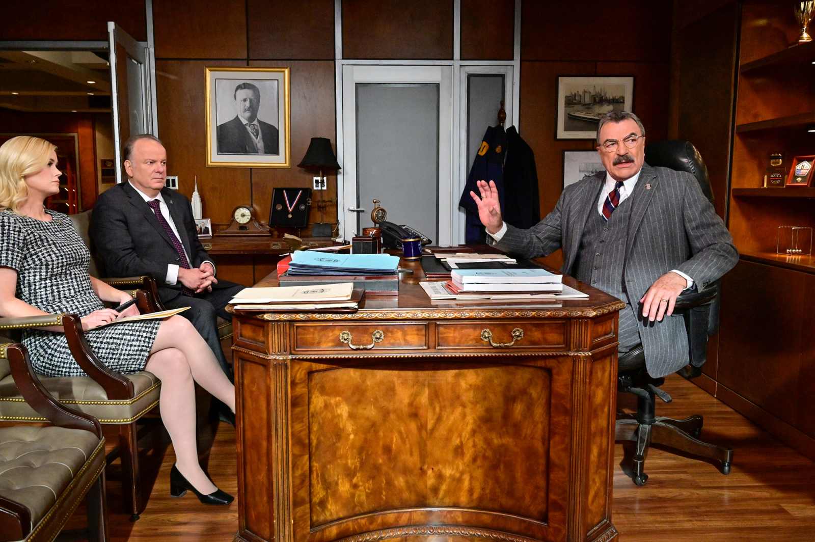Blue Bloods’ Abigail Hawk Recalls Meeting Tom Selleck for 1st Time | Us ...