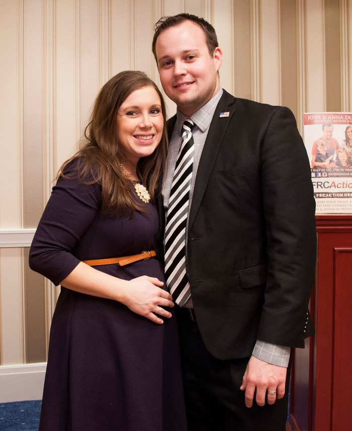 Anna Duggar Makes Rare Appearance Amid Josh Duggar's Prison Sentence ...