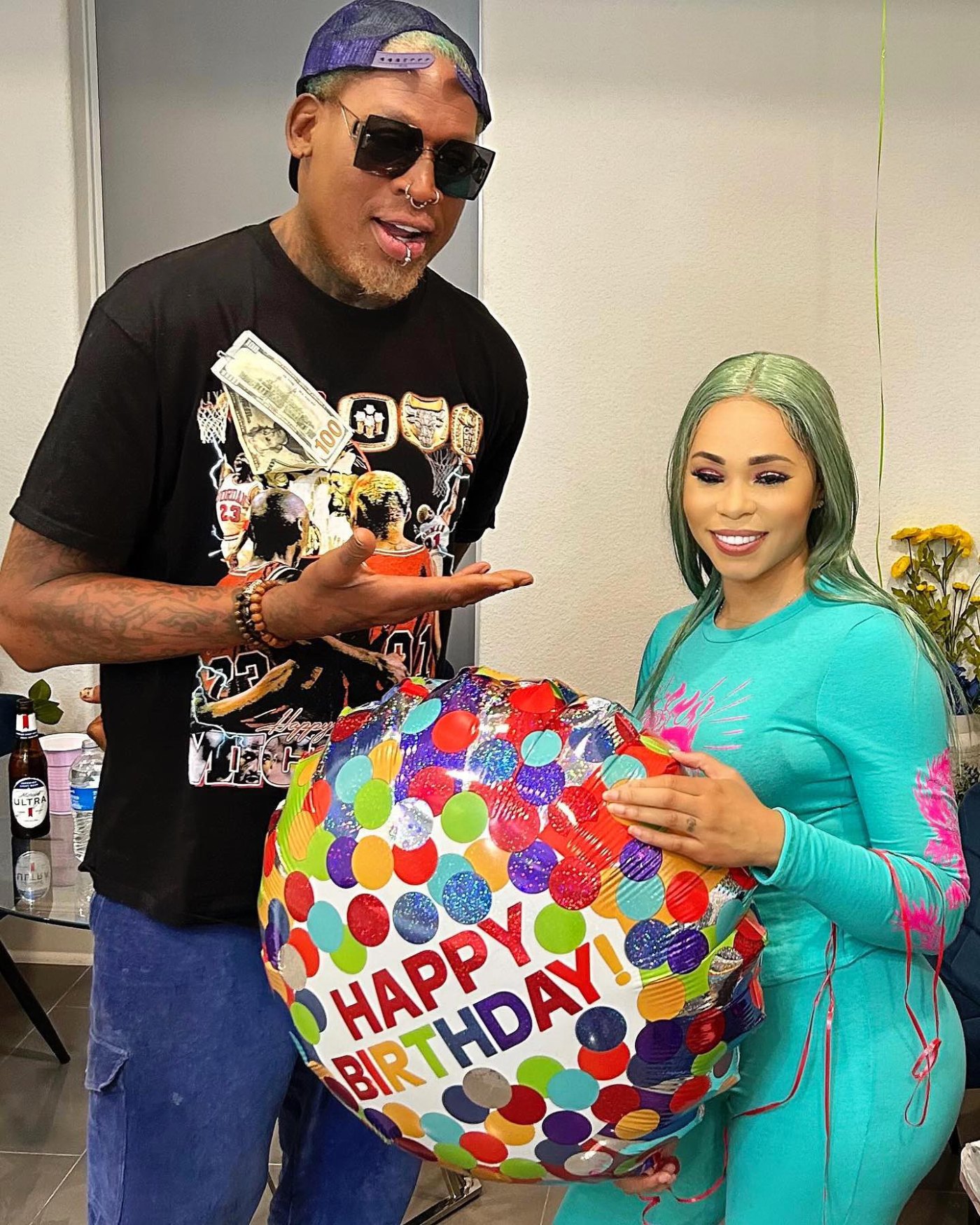Dennis Rodman’s Dating History: Madonna, Carmen Electra and More | Us ...