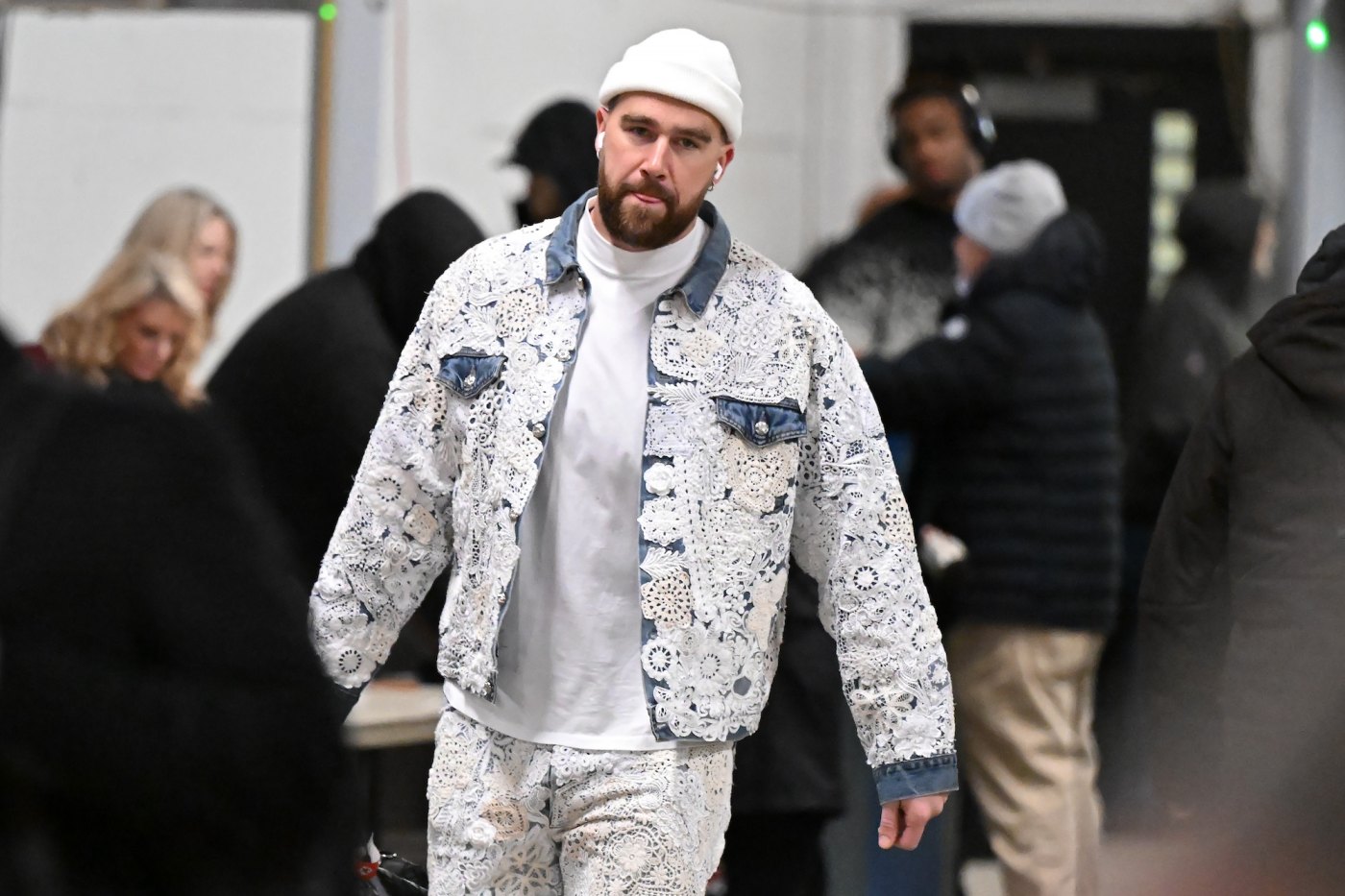 Travis Kelce Greets Excited Taylor Swift Fans After Chiefs Game | Us Weekly