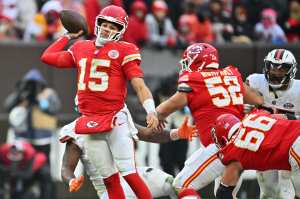 Patrick Mahomes Seen on Cart with Ankle Injury After Chiefs Game | Us ...