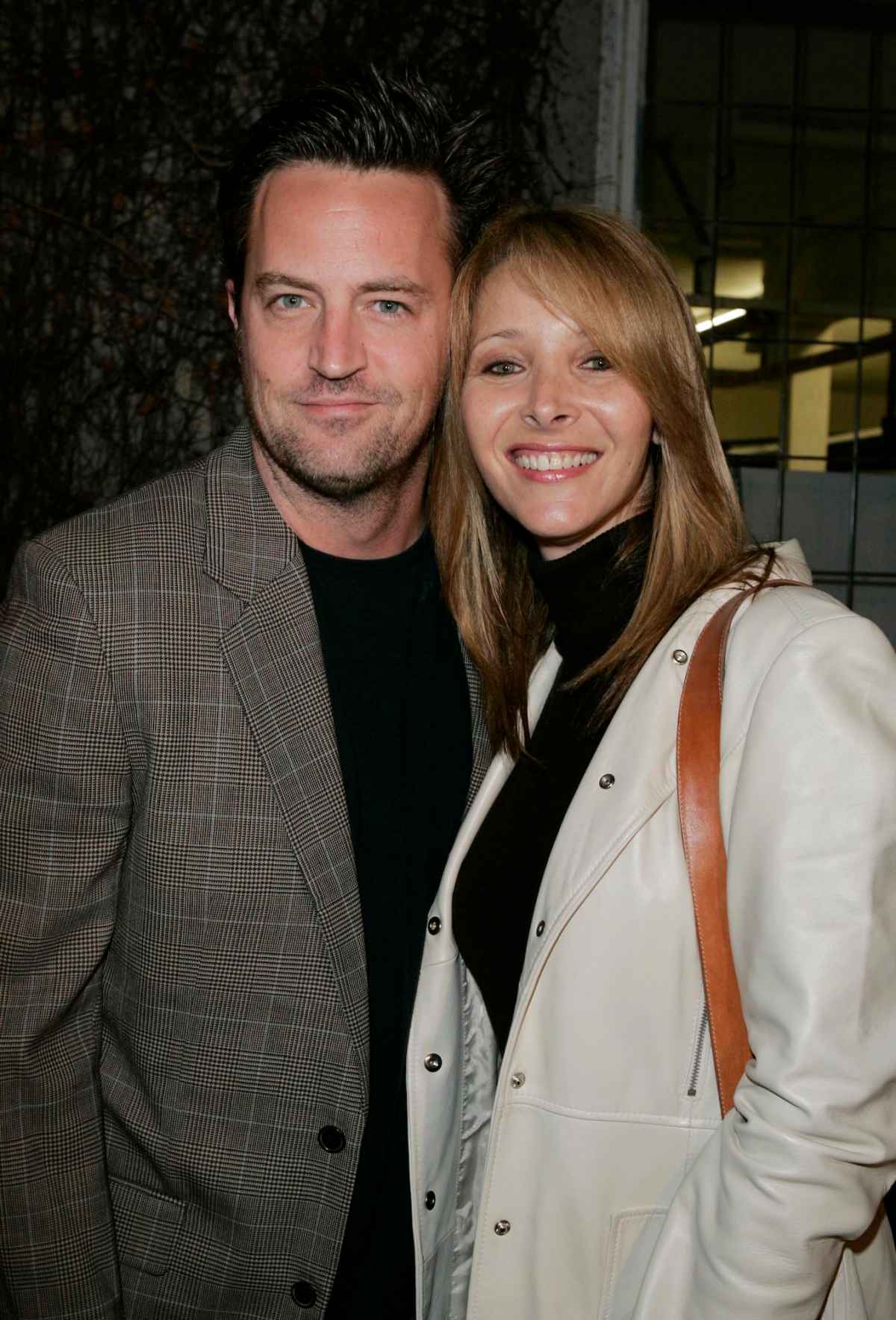Lisa Kudrow Is 'Comforted' That Matthew Perry 'Got to Die Happy' | Us ...