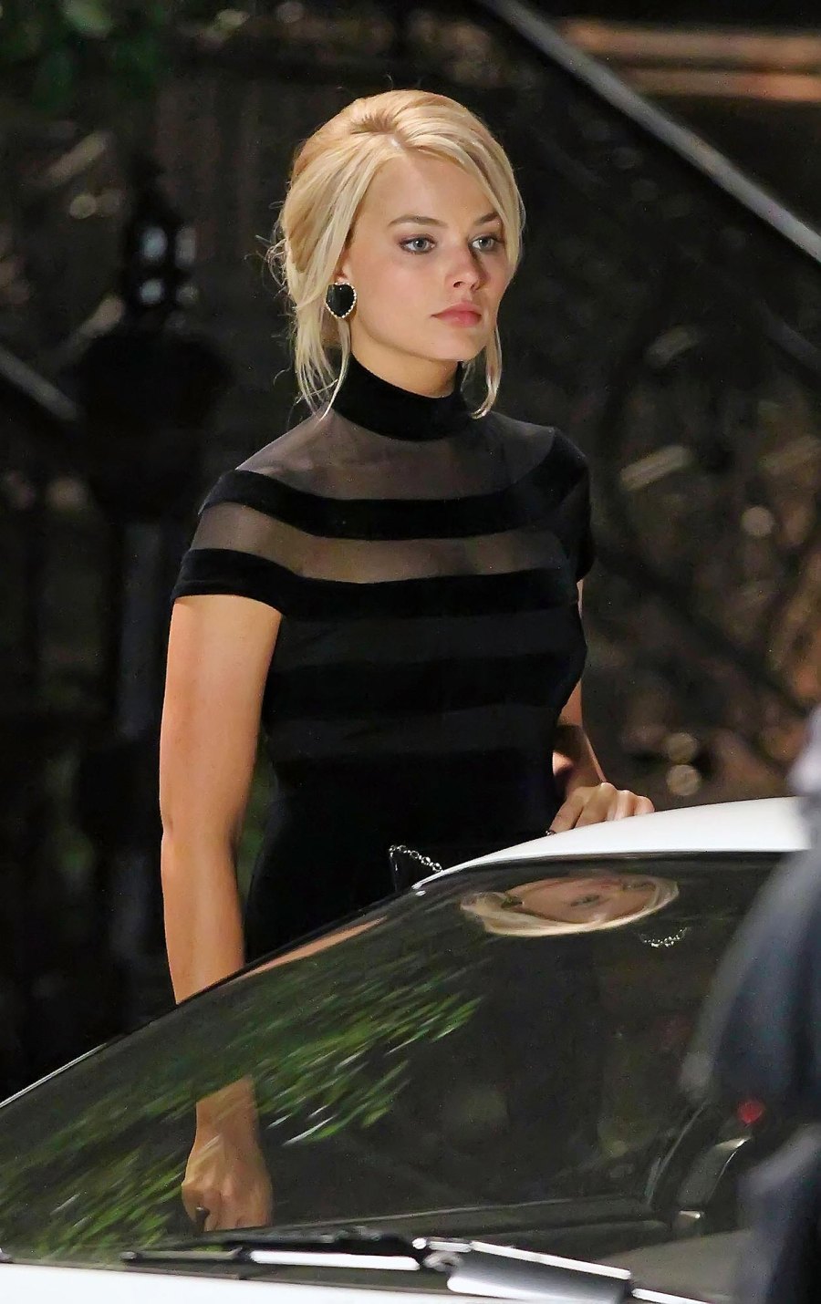 Margot Robbie Says Stripping Down on Wolf of Wall Street Was Her Idea ...