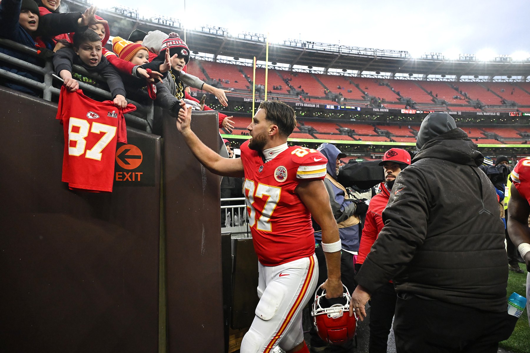 Travis Kelce Reflects on 'Special' Hometown Game vs. Cleveland Browns ...