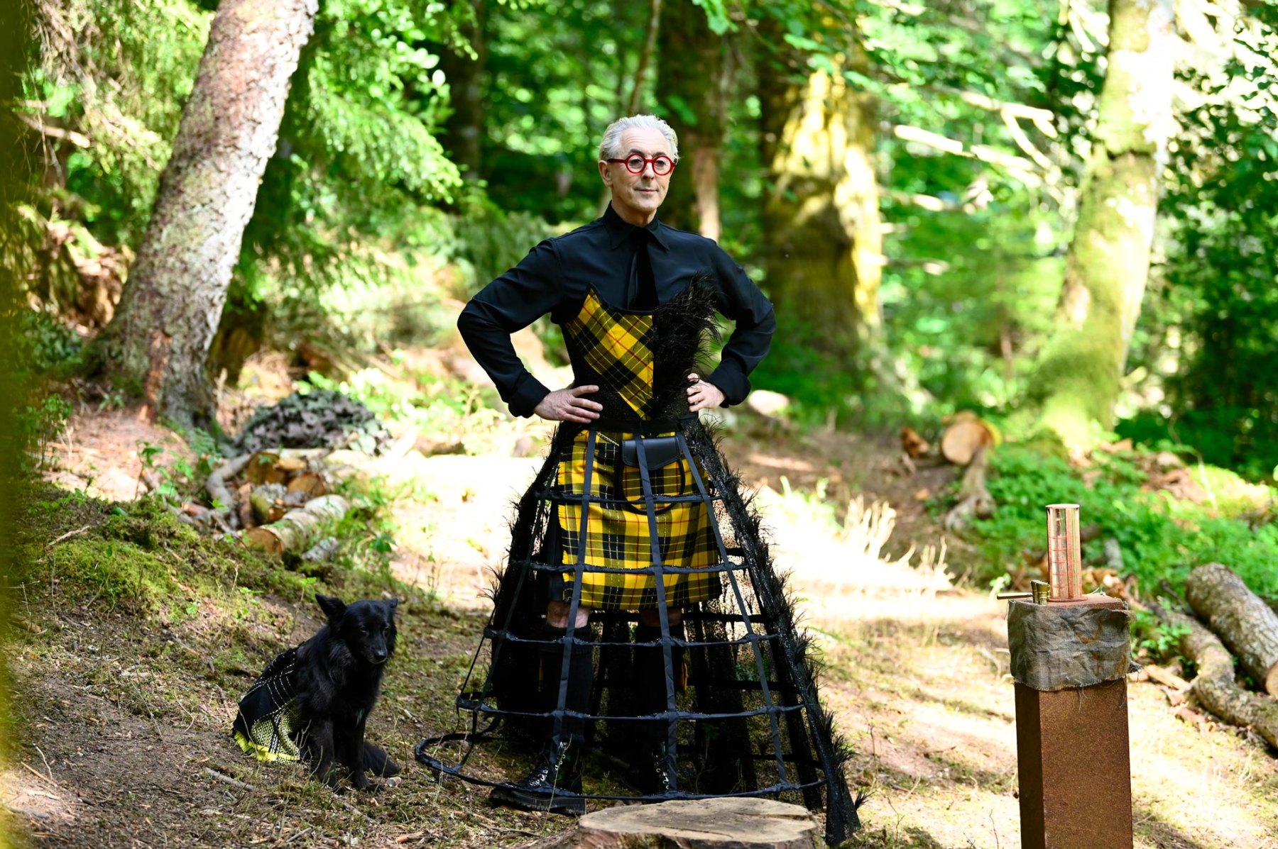 Traitors Host Alan Cumming's Dog Steals Style Spotlight in Season 3 ...