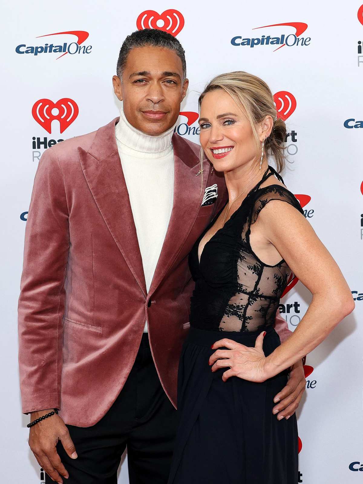 Amy Robach and T.J. Holmes Hoped to 'Model' Tom Brady, Gisele Divorce ...