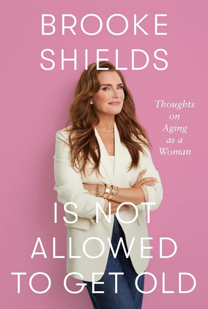Brooke Shields se siente "más segura" que nunca cerca de sus 60 | Us Weekly