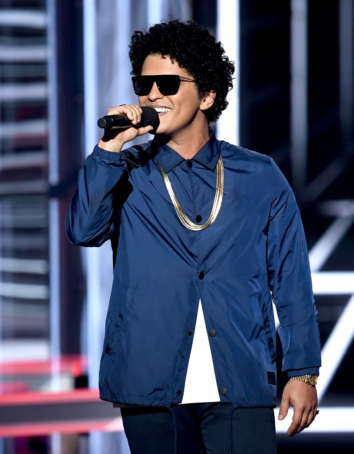 Bruno Mars Jokes About Gambling Debt After Breaking Spotify Record | Us ...