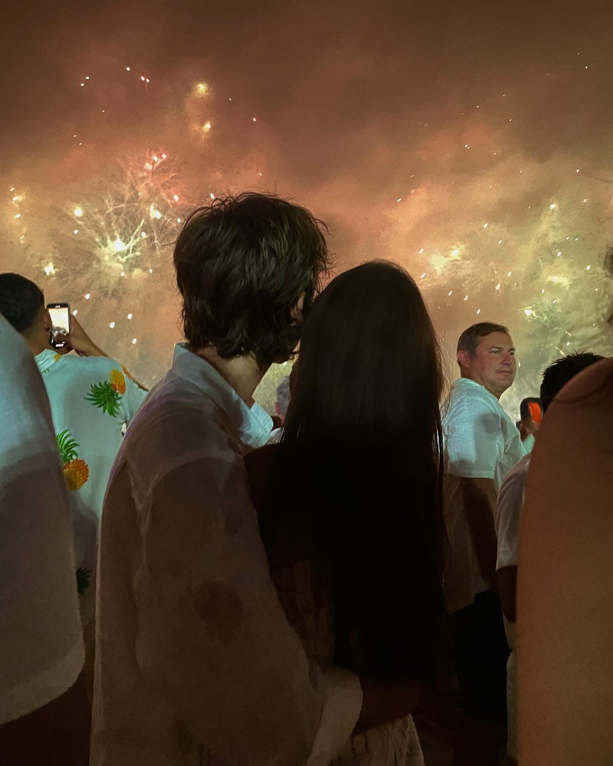 Cruz Beckham, Jackie Apostel's 10-Year Age Gap: Relationship Timeline ...