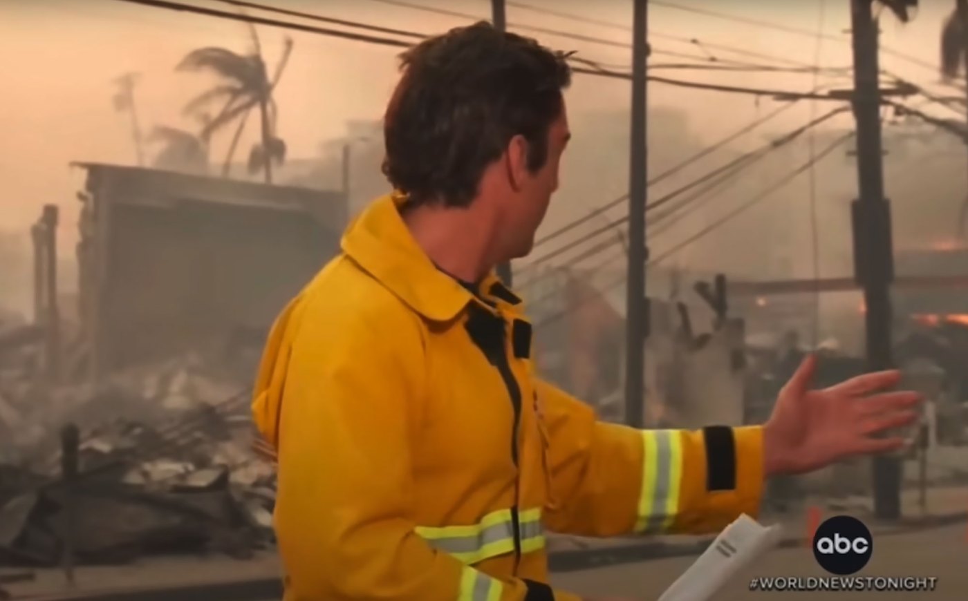 David Muir Doesn't Tailor Fire Jacket During Thursday Coverage | Us Weekly