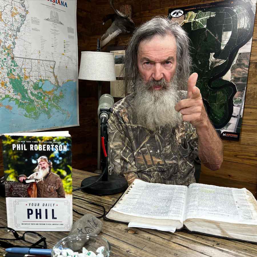 Duck Dynasty Revival in the Works Without Patriarch Phil Robertson | Us ...