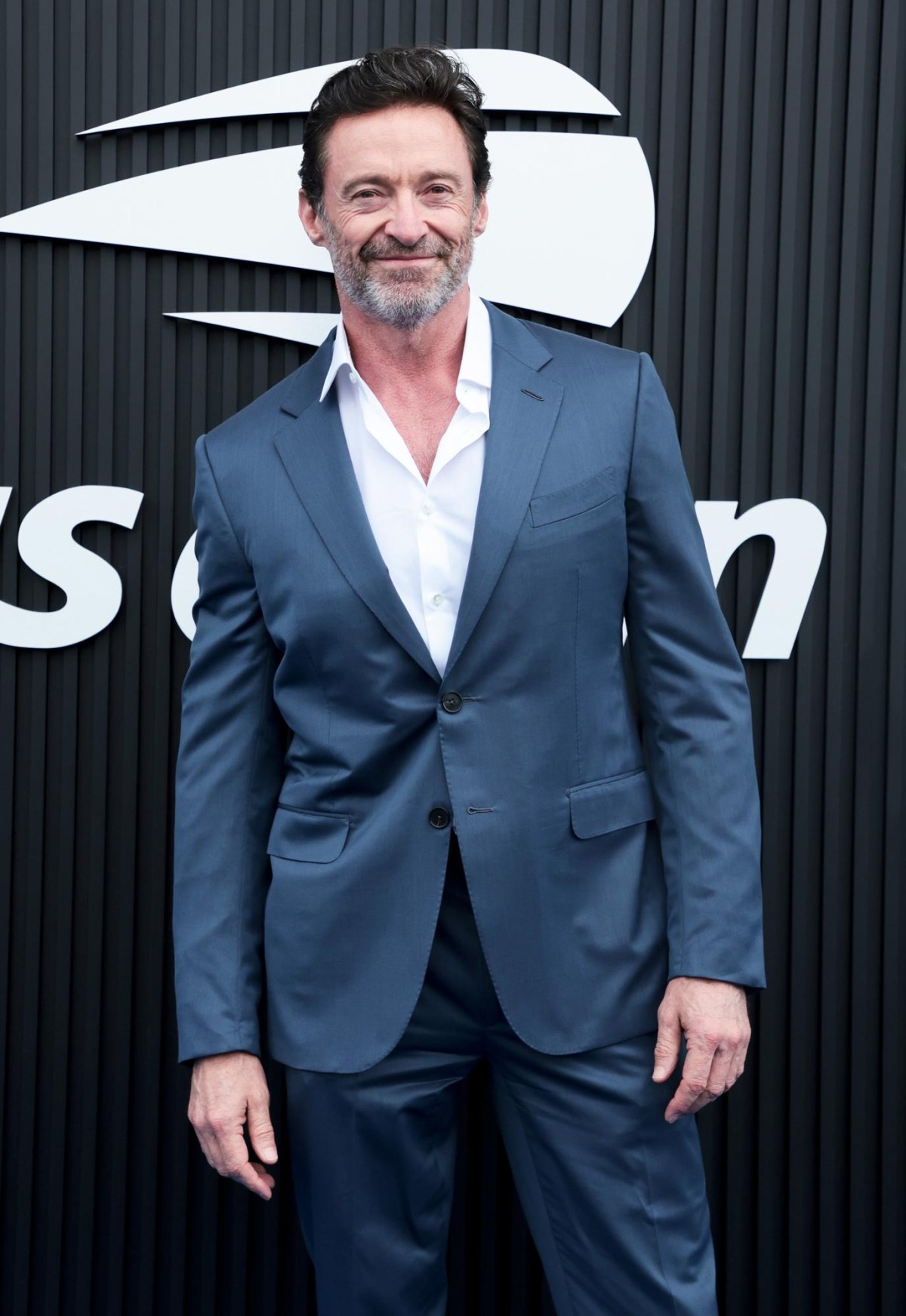 Hugh Jackman Jokes He’s Working on Skipping After Performance Mishap ...