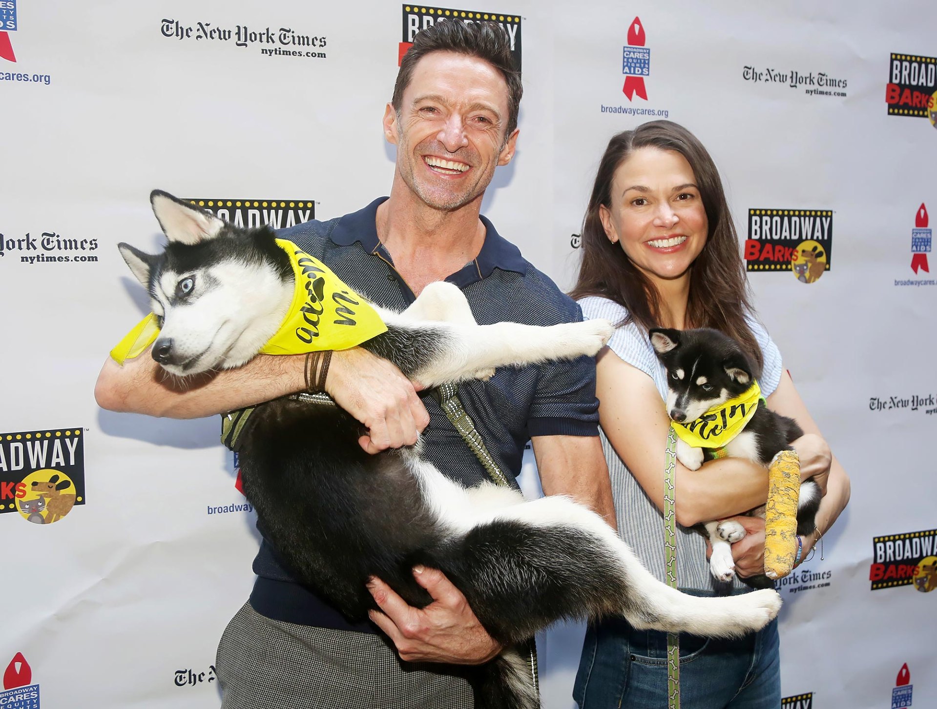 Hugh Jackman, Sutton Foster Publicly Pack on the PDA for 1st Time | Us ...